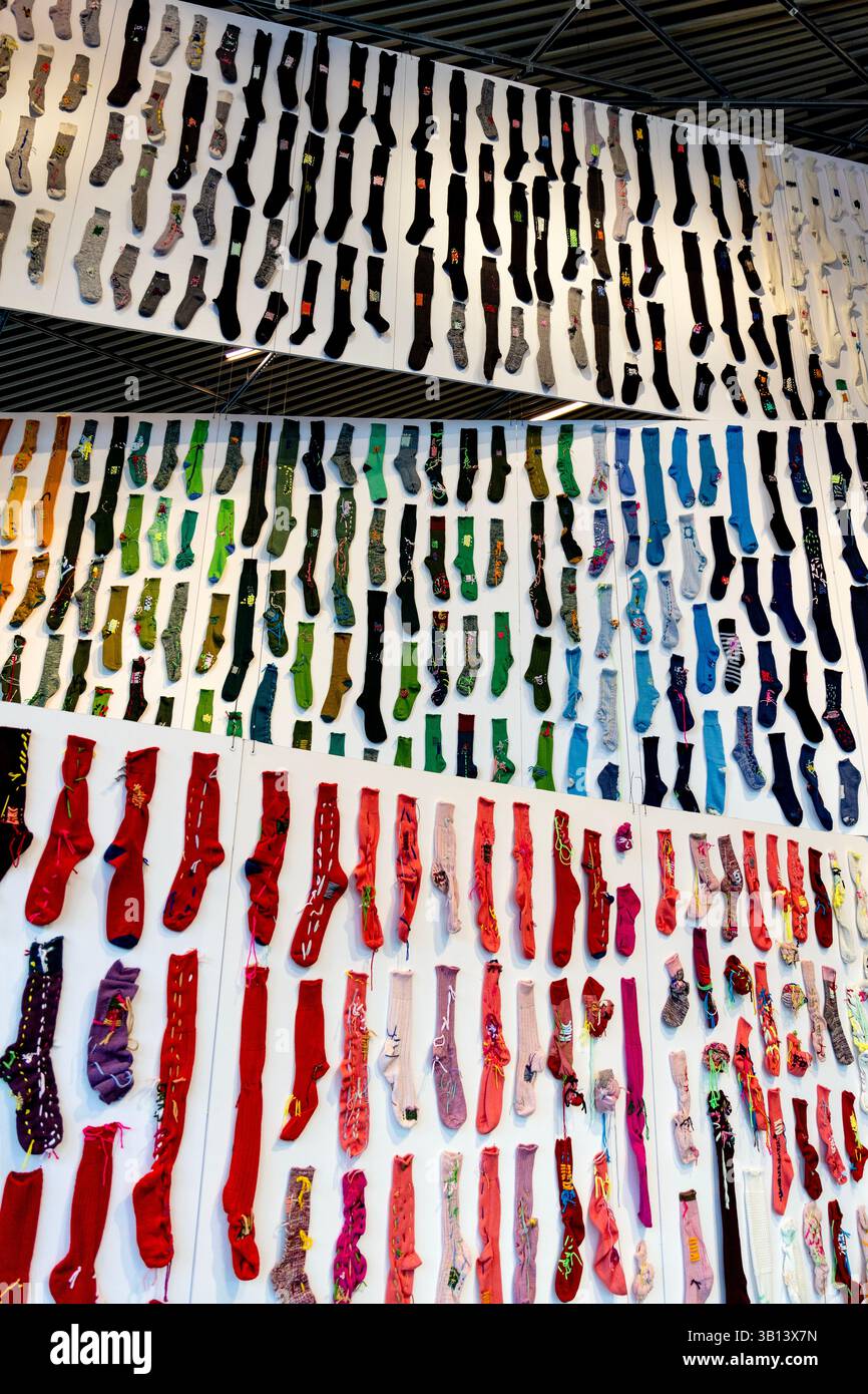 January 2025 - 'Socks: The Art of Care and Repair' by Celia Pym ...