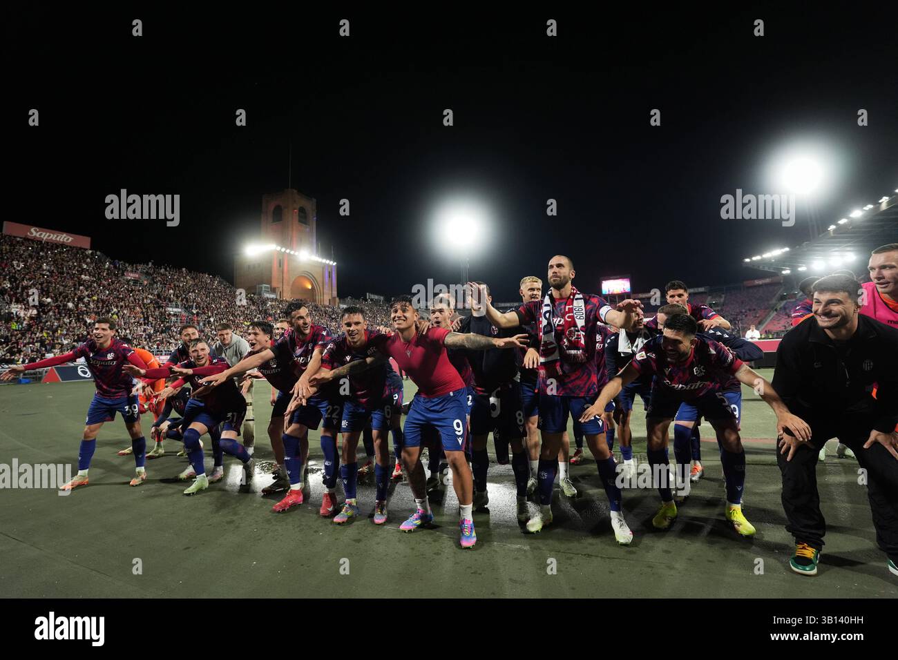 Bologna, Italia. 24th Apr, 2025. The players of Bologna celebrate the victory at the end of the ...