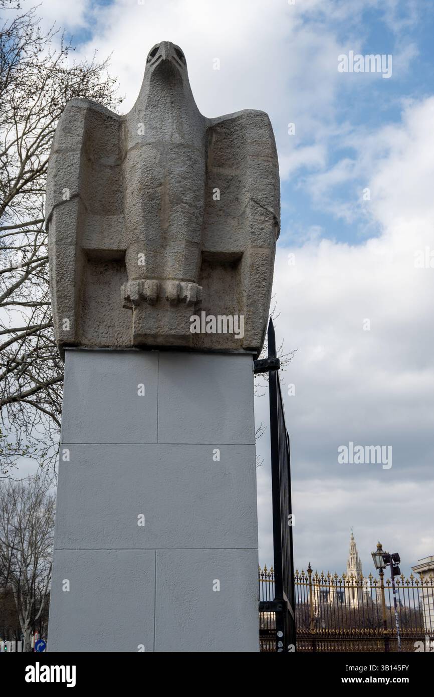 Walking in spring Vienna, city centre with beautiful buildings, museums ...