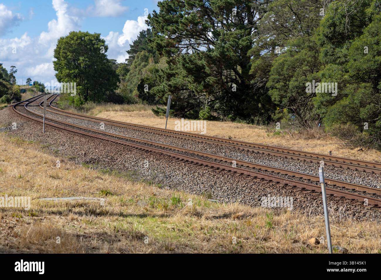 Australian rail track railway, railway lines on the Southern Highlands ...