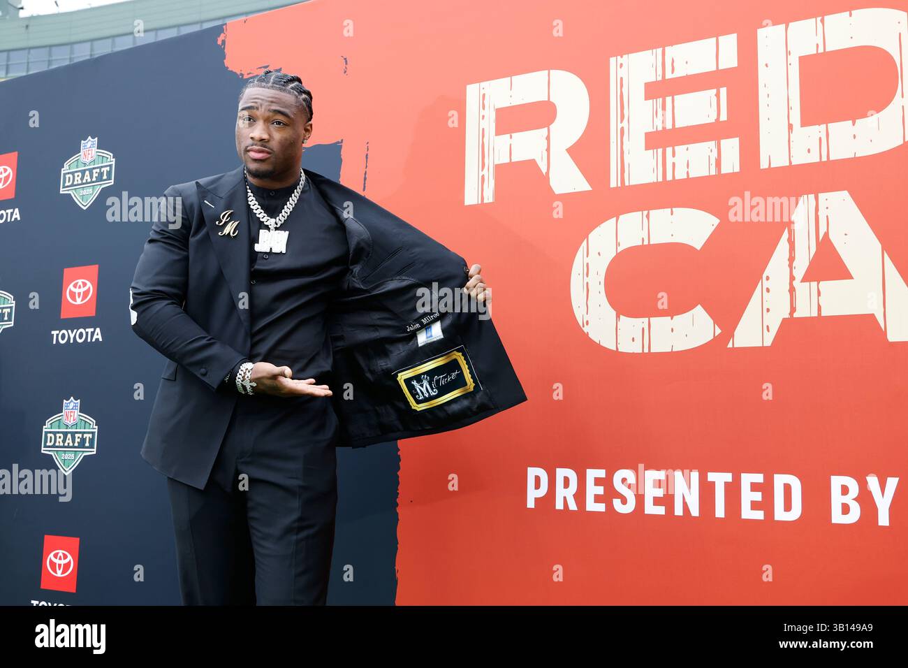 Alabama quarterback Jalen Milroe on the red carpet in Green Bay, Wis ...