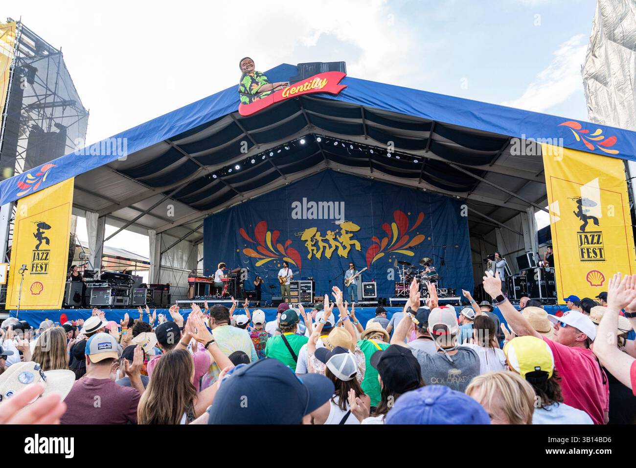 Rick Mitarotonda of Goose performs during the first weekend of the New ...