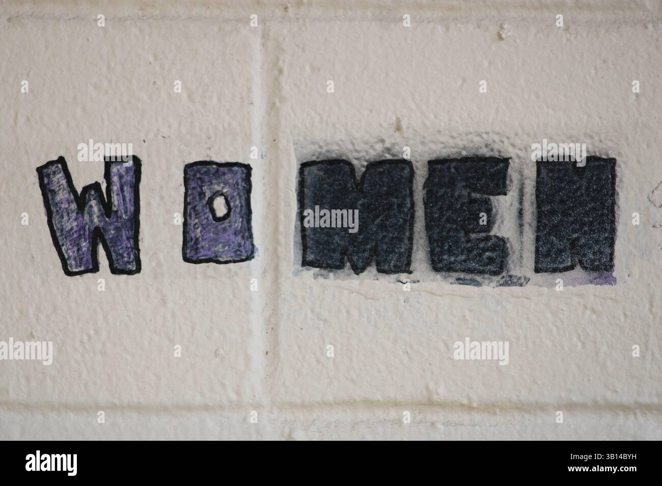 Womens restroom wall icon hi-res stock photography and images - Alamy