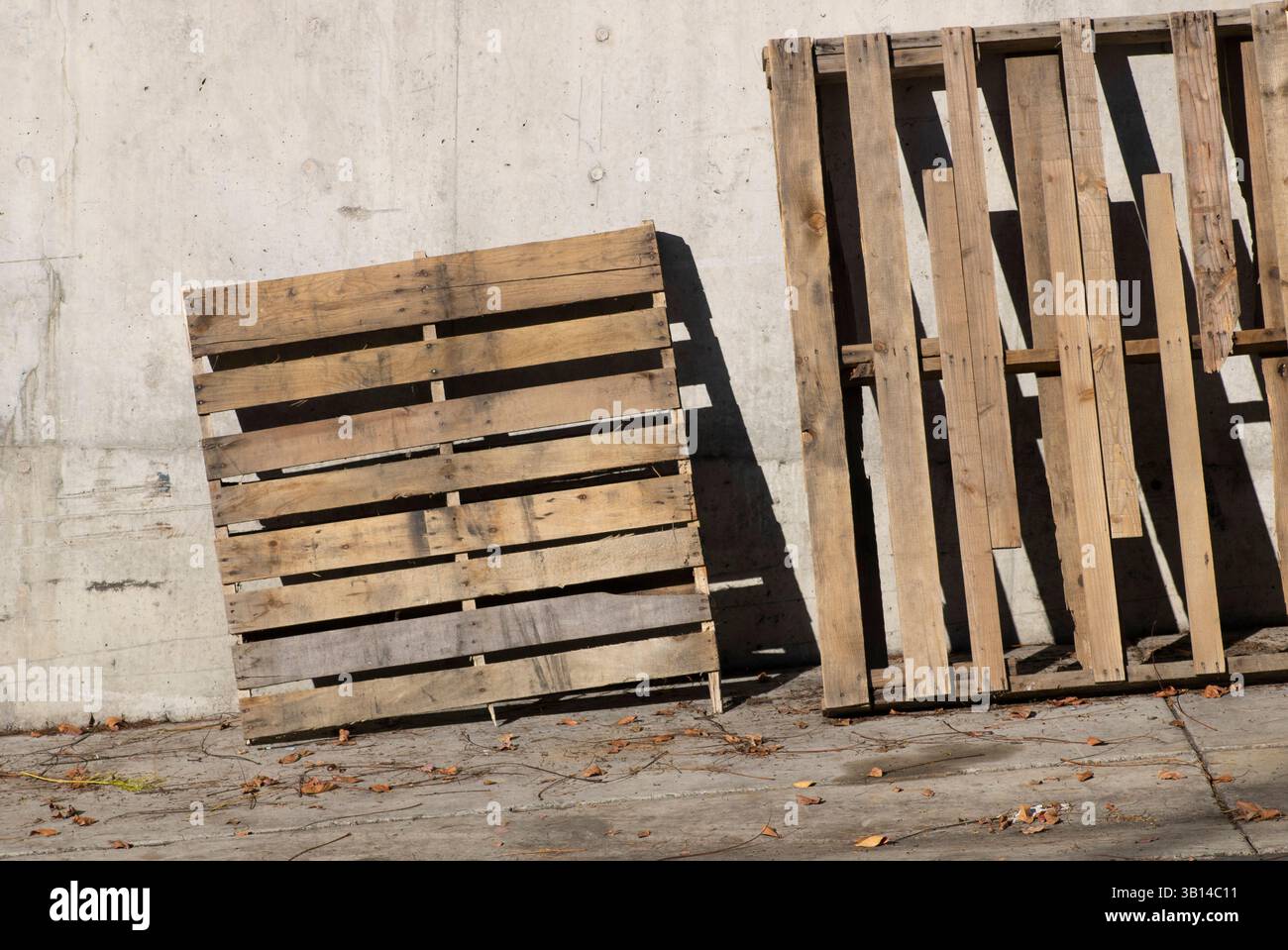 Closeup old wooden pallet hi-res stock photography and images - Alamy