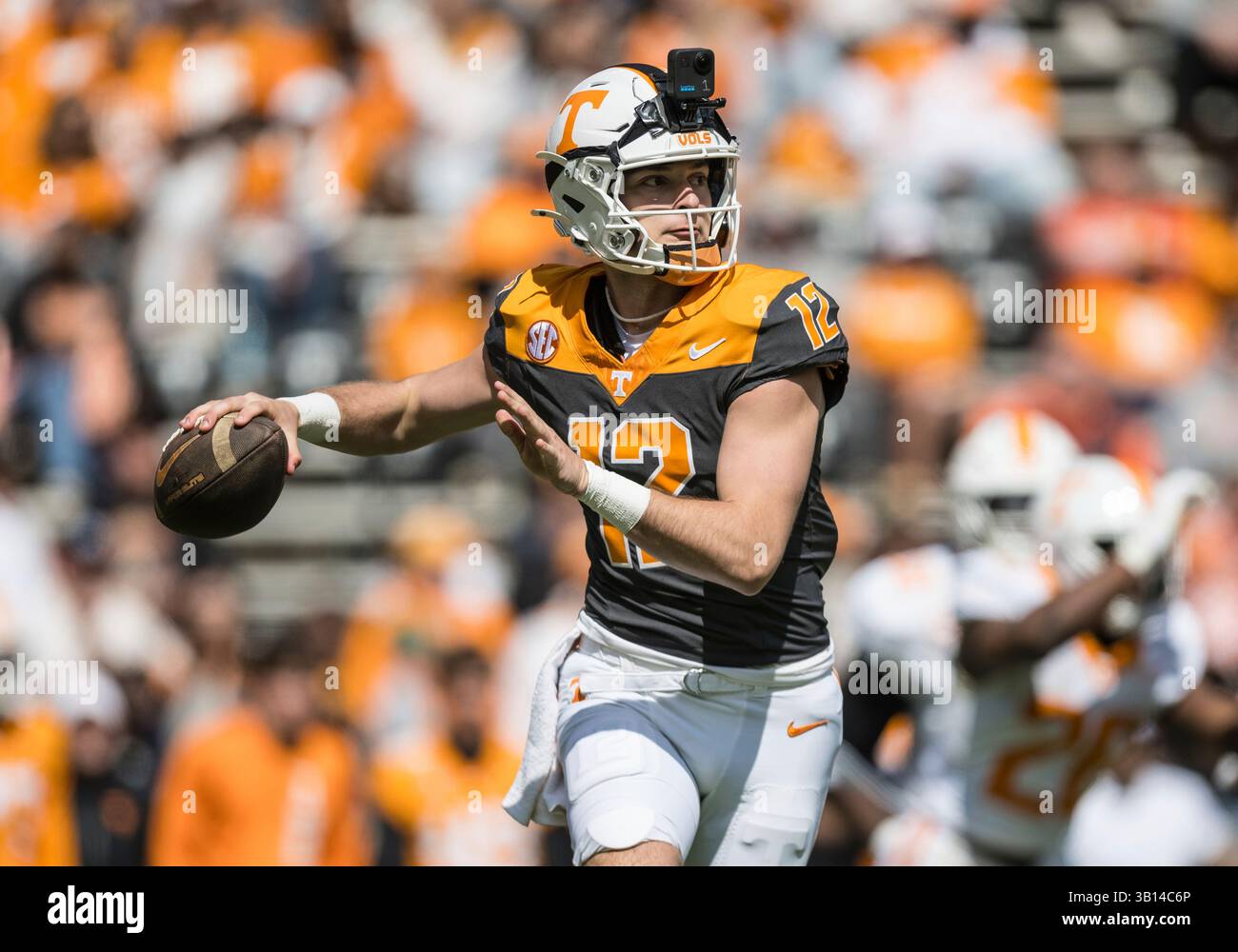 KNOXVILLE, TN - APRIL 12: Tennessee quarterback Jake Merklinger (12 ...