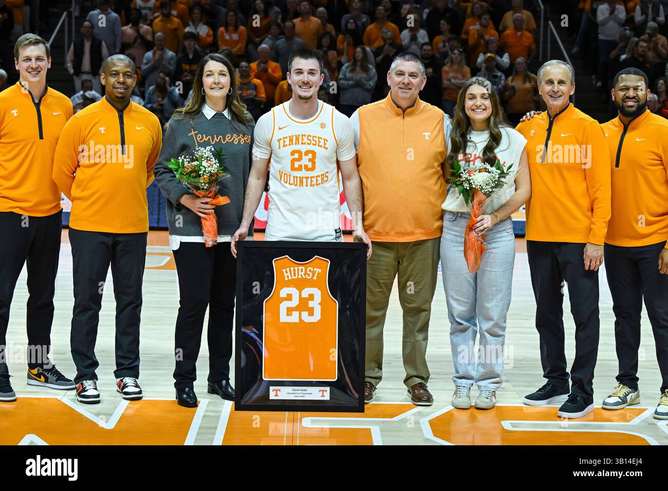 KNOXVILLE, TN - MARCH 08: Tennessee Volunteers guard Grant Hurst (23 ...