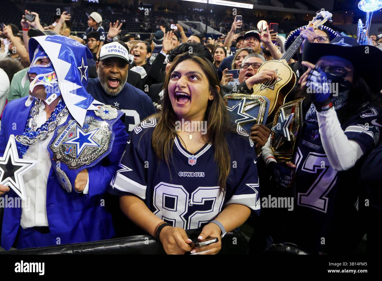 Dallas Cowboys fans cheer after the announcement of the team's first ...