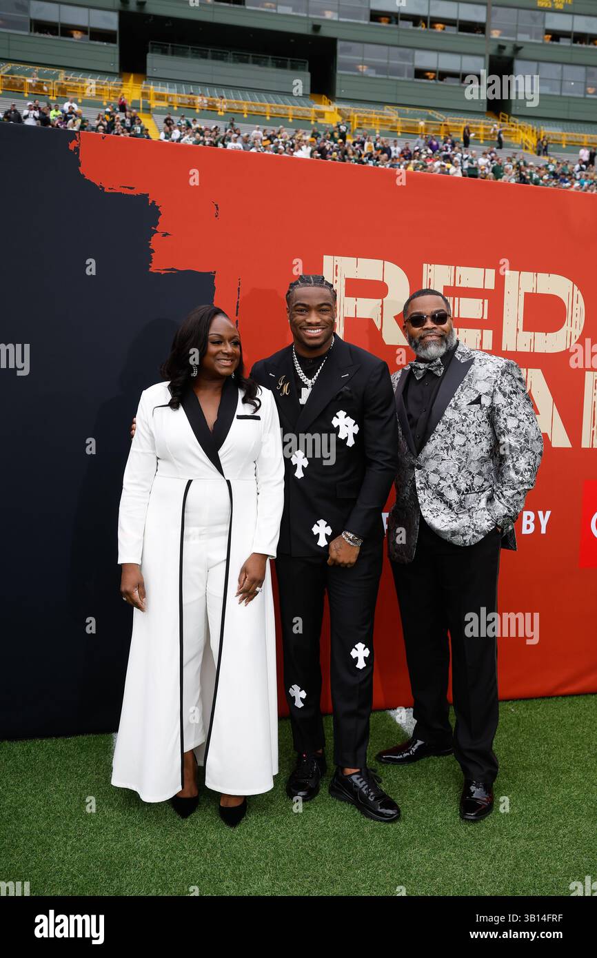 Green Bay, USA. 24th Apr, 2025. Jalen Milroe arrives to the 2025 NFL ...