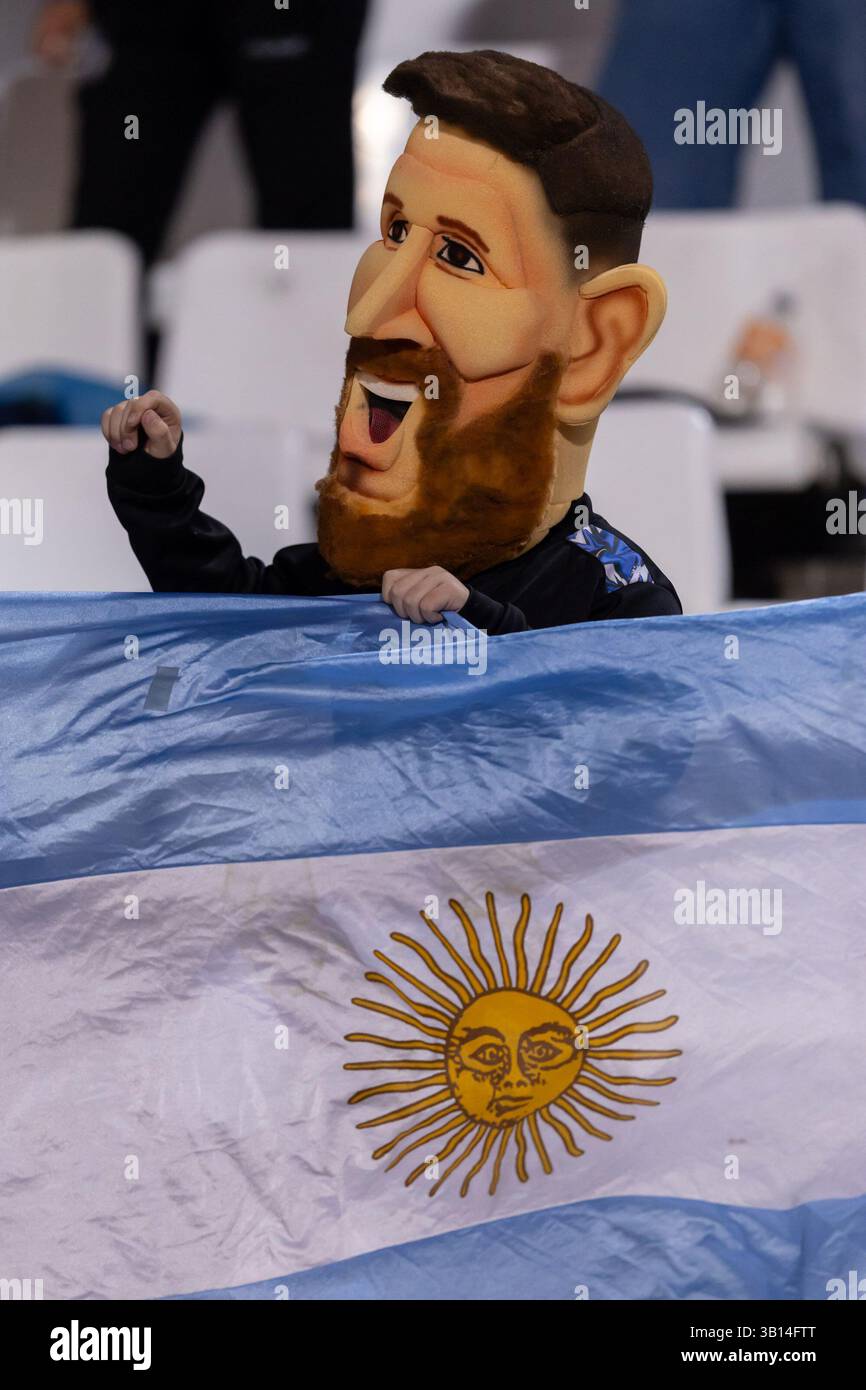 Mendoza, Argentina. 24th Apr, 2025. Godoy Cruz fan wears Lionel Messi ...