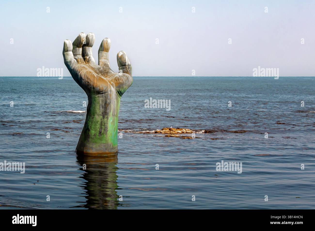 Homigot Hands of Harmony sculpture coming out of the East Sea in Pohang ...