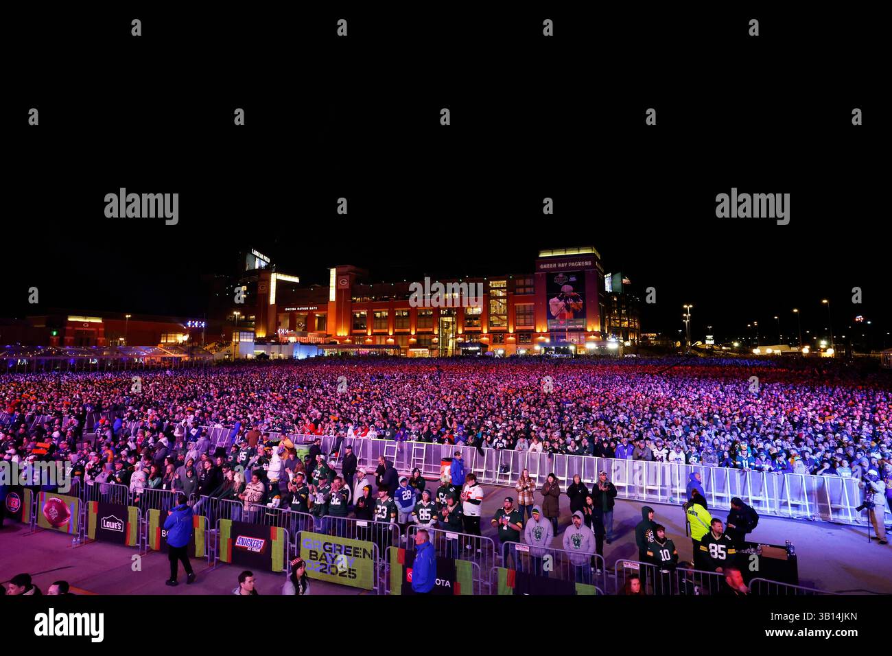 A general view of the NFL Draft Theater during the first round of the ...