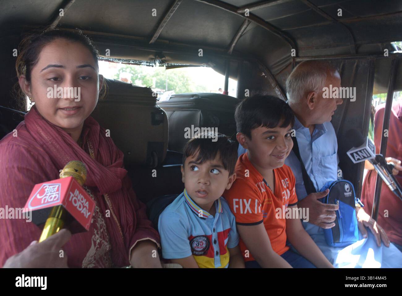 AMRITSAR, INDIA - APRIL 24: Pakistani National On the way to Pakistan ...