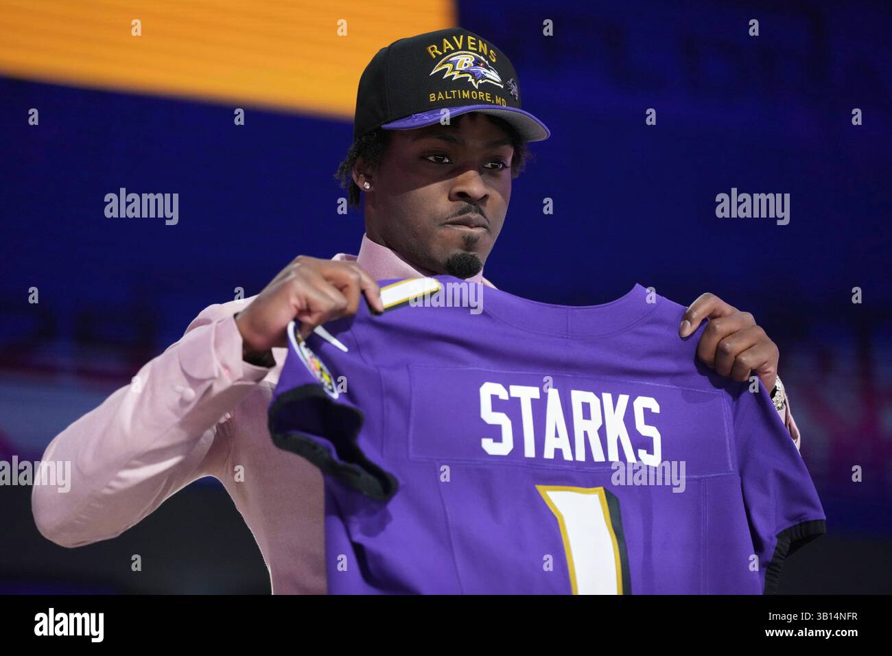 Georgia defensive back Malaki Starks poses after being chosen by the ...
