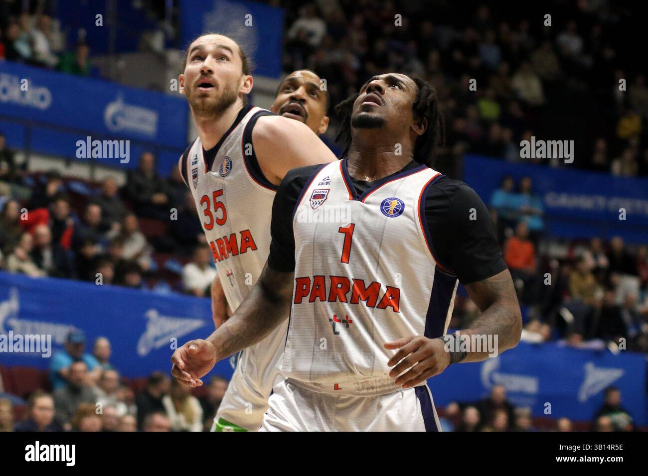 Saint Petersburg, Russia. 24th Apr, 2025. Stanley Mace Whittaker Jr. (1), Alexander Shashkov (35 ...