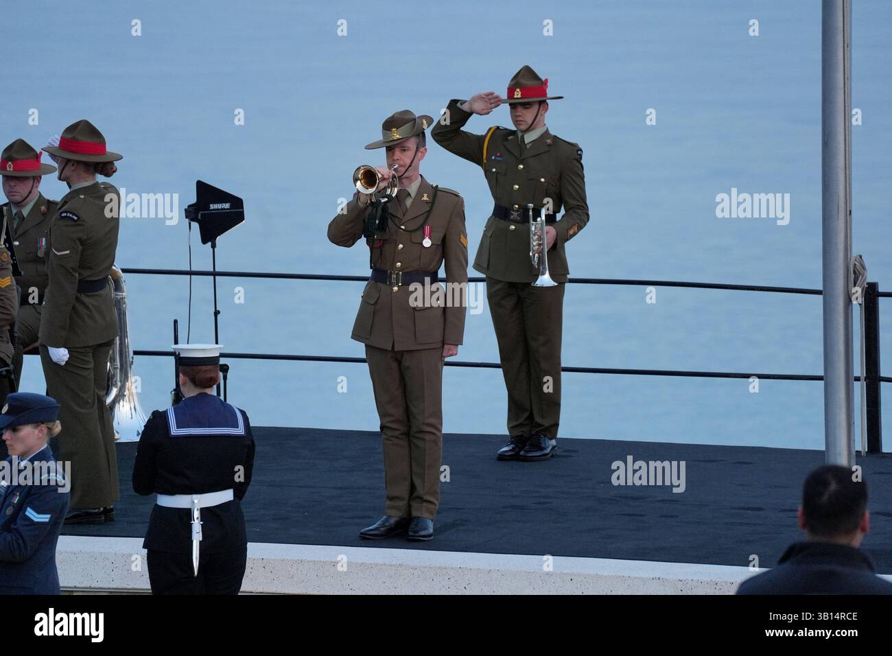 Members of the military take part in the dawn memorial service at Anzac ...