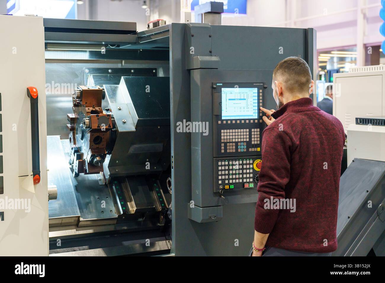 Cnc machine 03 hi-res stock photography and images - Alamy