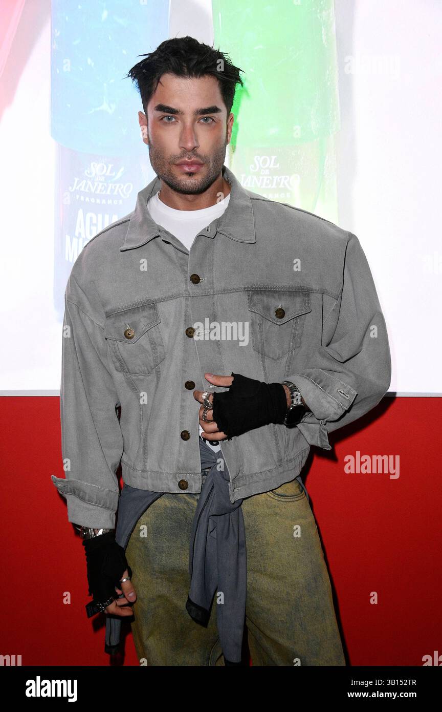 Toni Mahfud beim Mistology with Sol de Janeiro Launch im Schinkel ...