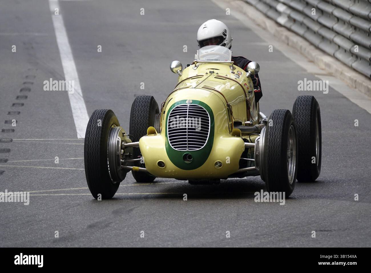 Maserati 6CM 1938, parade of vintage pre-war racing cars, 11th Grand ...