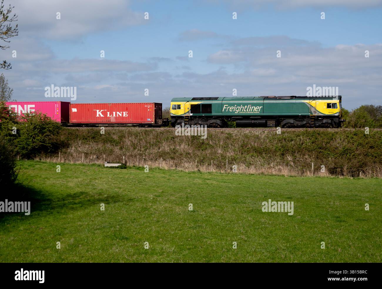 Class 66 diesel locomotive No. 66420 pulling a freightliner train ...