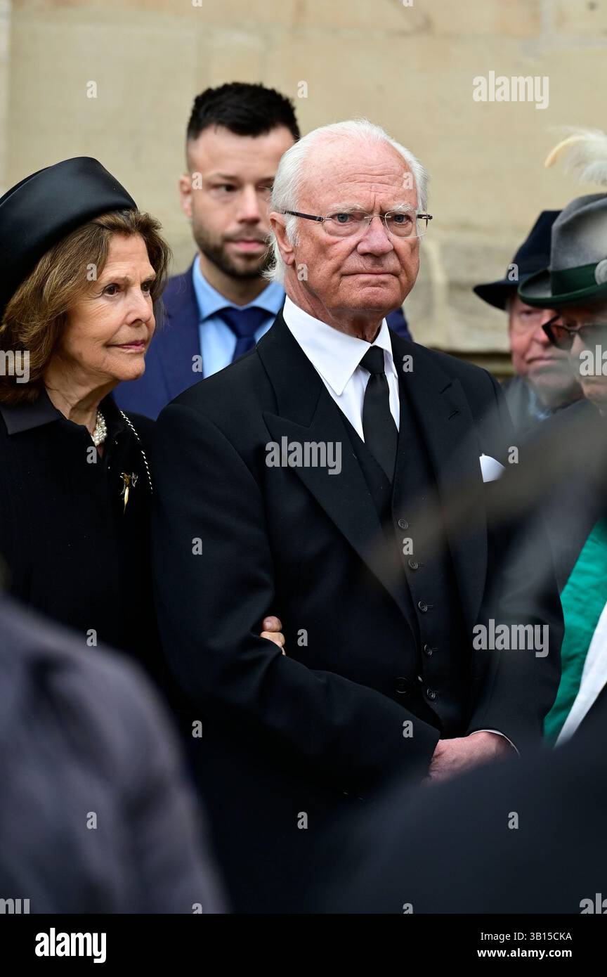 Königin Silvia von Schweden und König Carl Gustaf von Schweden bei der ...
