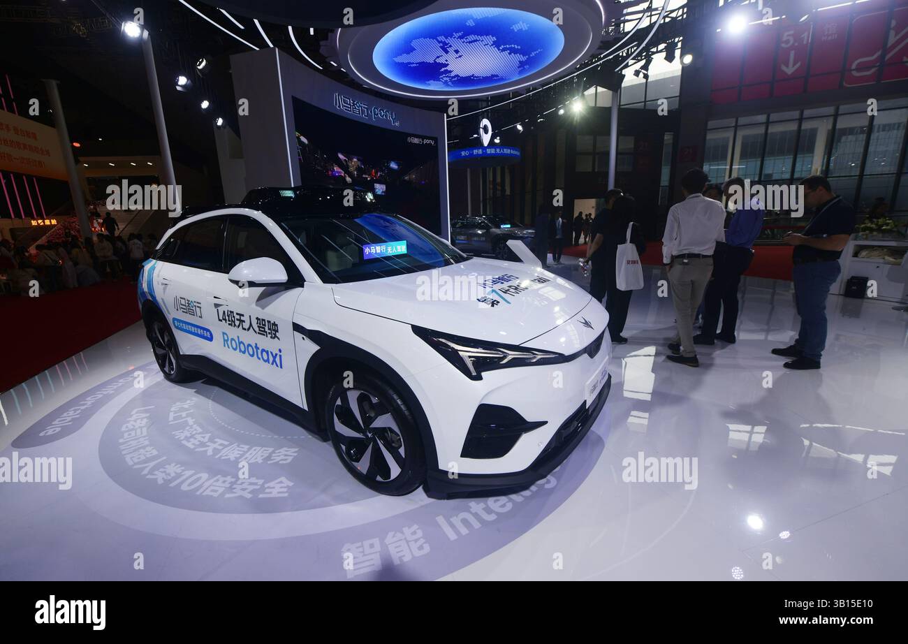 SHANGHAI, CHINA - APRIL 24, 2025 - Visitors are viewing an L4-level ...
