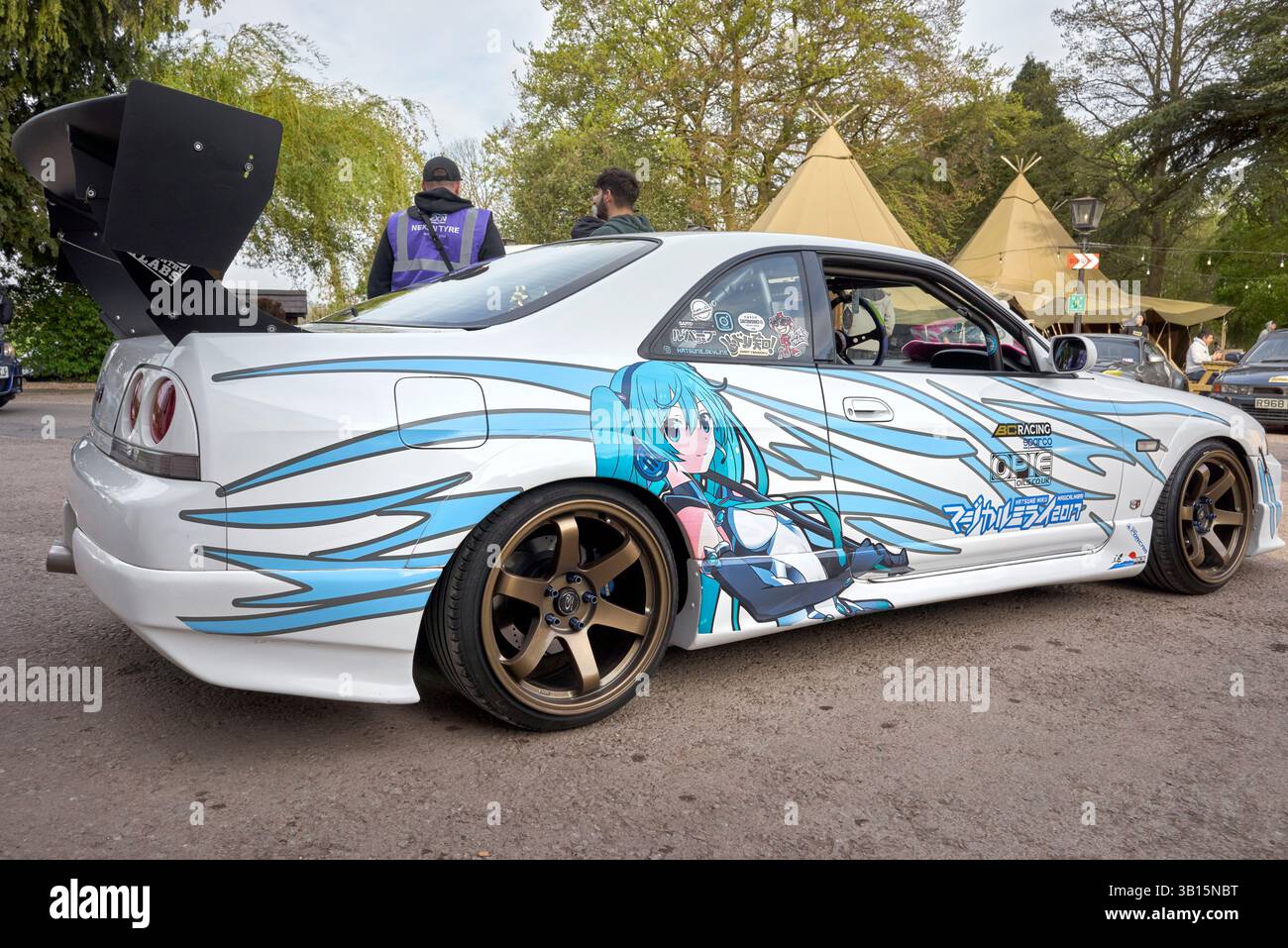 Nissan Skyline GTS 1995 Japanese saloon car Stock Photo - Alamy