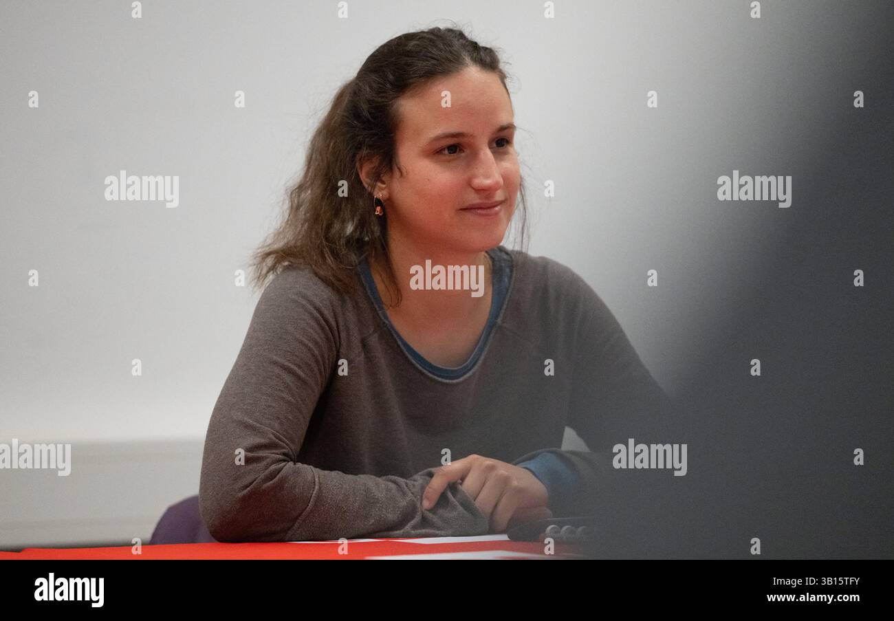 25 April 2025, Bavaria, Munich: Trainee teacher and climate activist ...