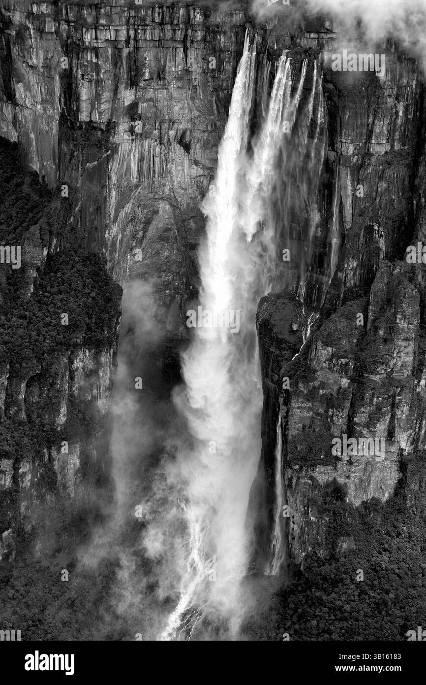 Angel falls (Salto del Angel)Canaima National Park, Canaima, Bolivar ...