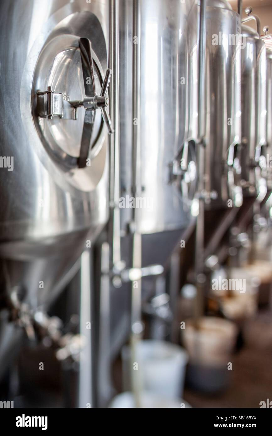 Row brewing tanks craft hi-res stock photography and images - Alamy