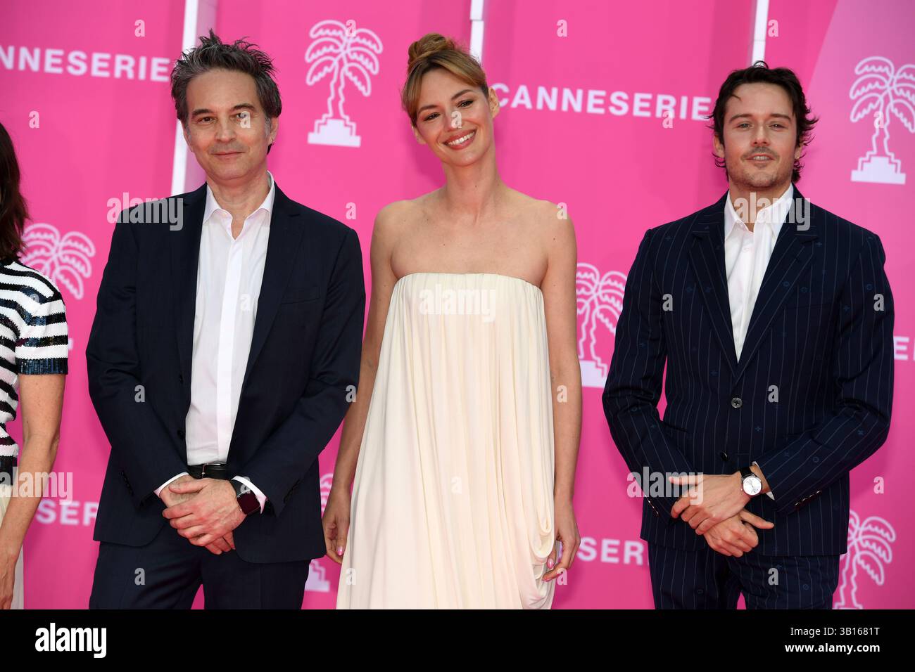 Louise Bourgoin, Jeff Russo, César Domboy, Soo Hugh and Lola Dueñas ...