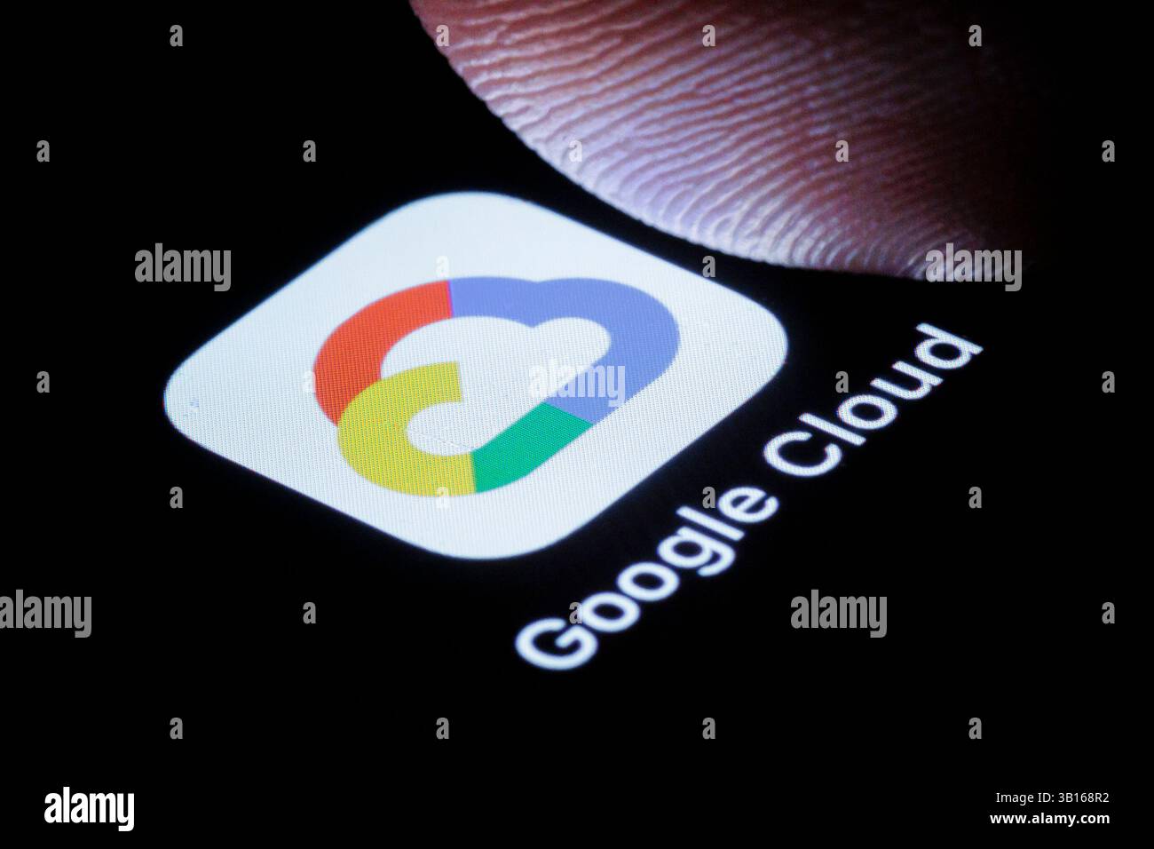 The Google Cloud app is displayed on a smartphone. Berlin, April 25 ...