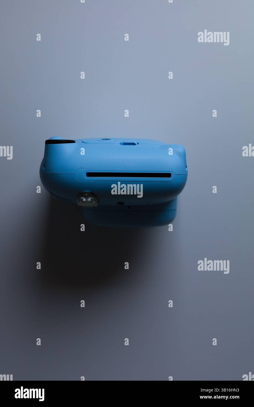 Landscape old style camera hi-res stock photography and images - Alamy