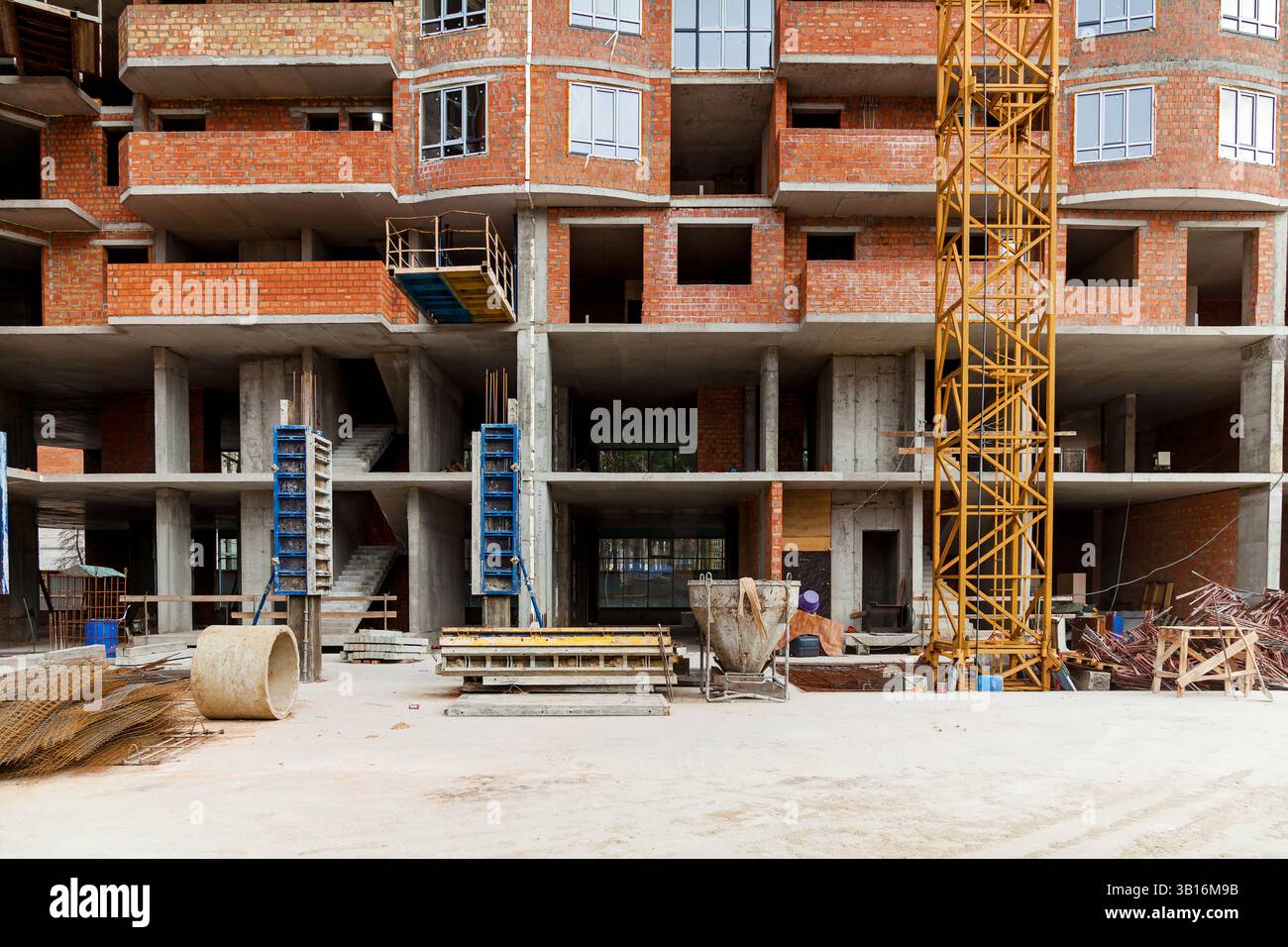 Industrial building, foundation, pillars, formwork, reinforced concrete structures against the ...