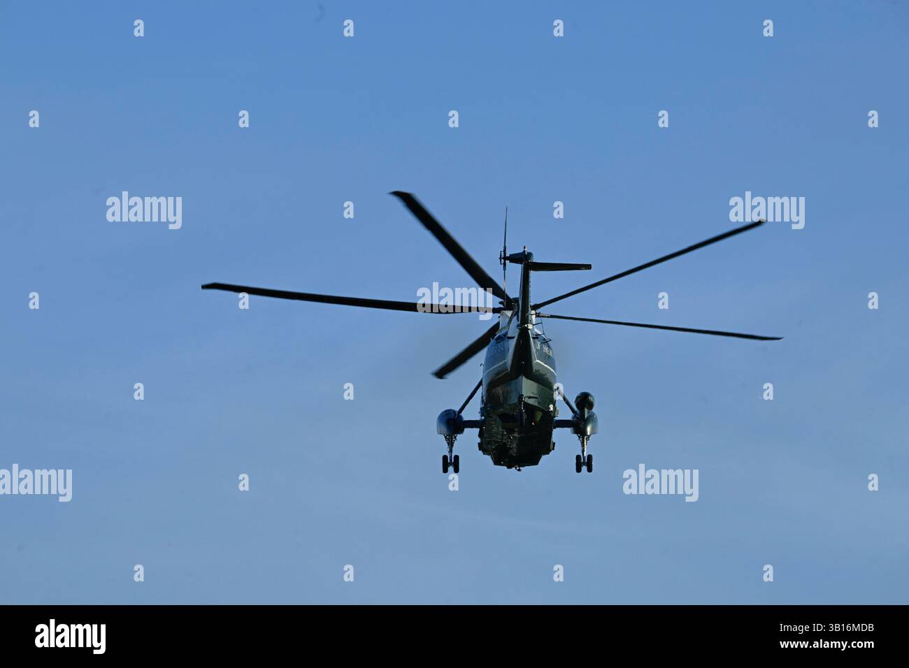 Marine One, with United States President Donald J Trump aboard, departs ...
