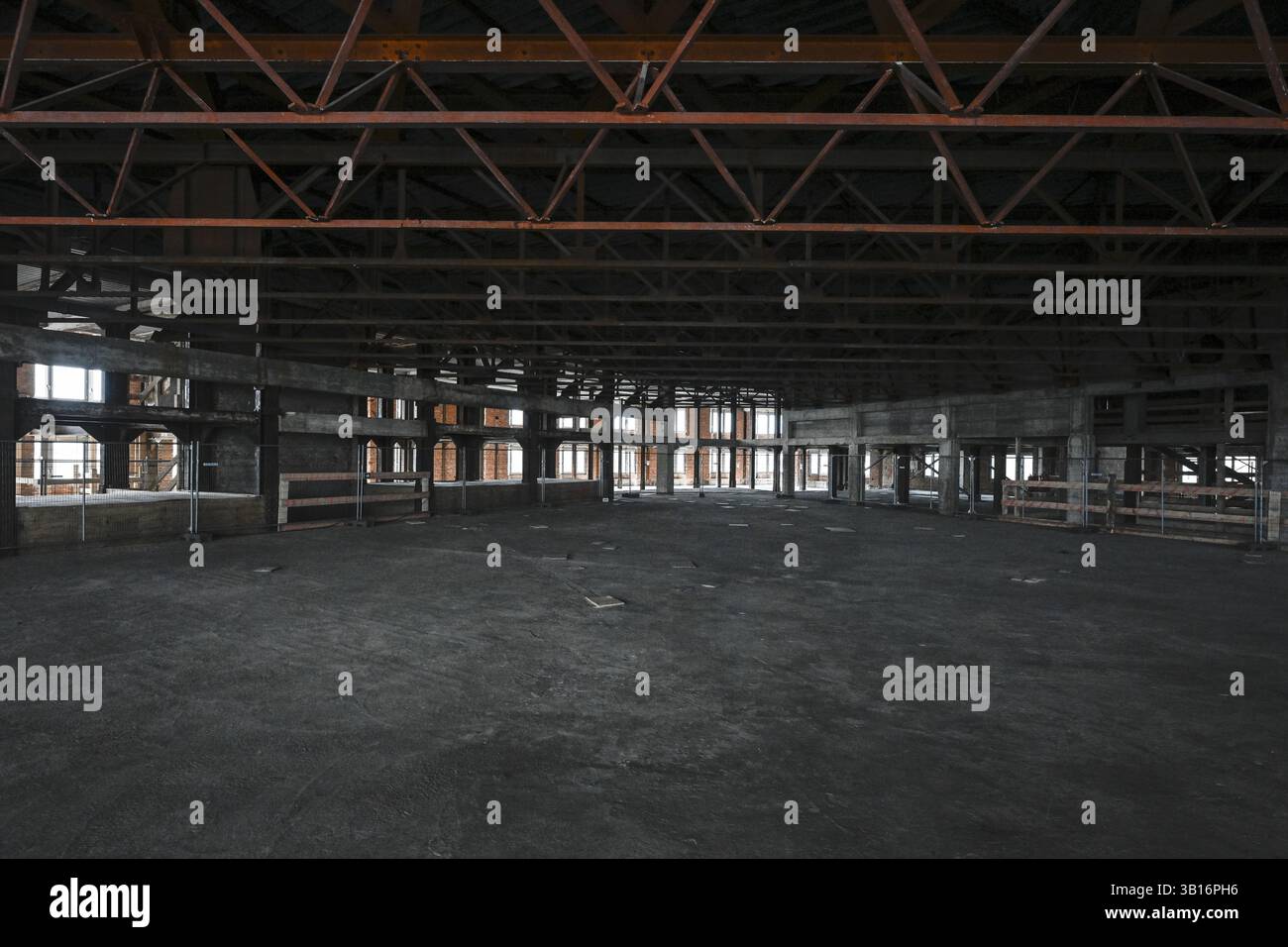 Antwerp, Belgium. 25th Apr, 2025. The Boerentoren tower pictured during ...