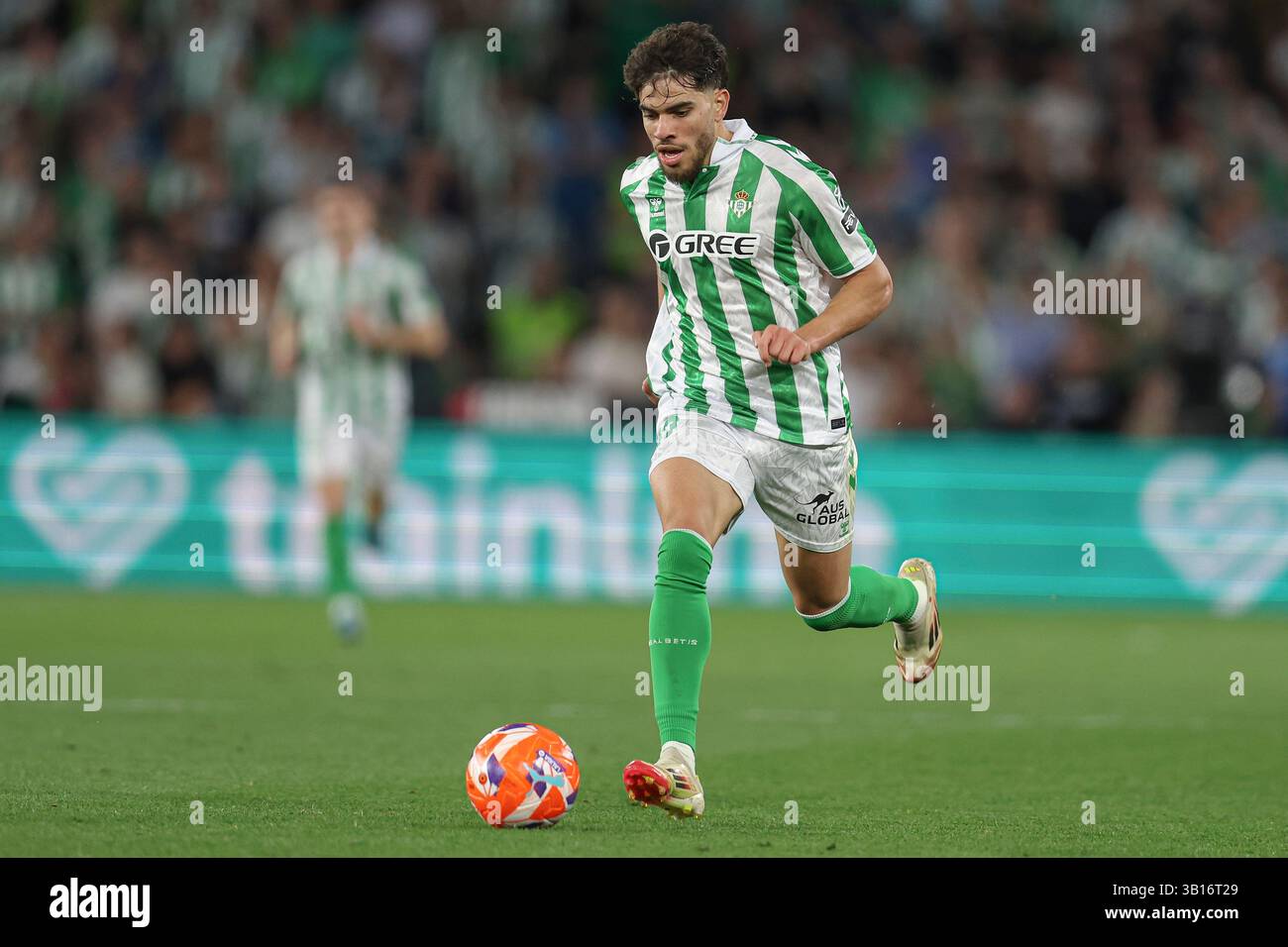 Abde Ezzalzouli of Real Betis during the La Liga EA Sports match ...