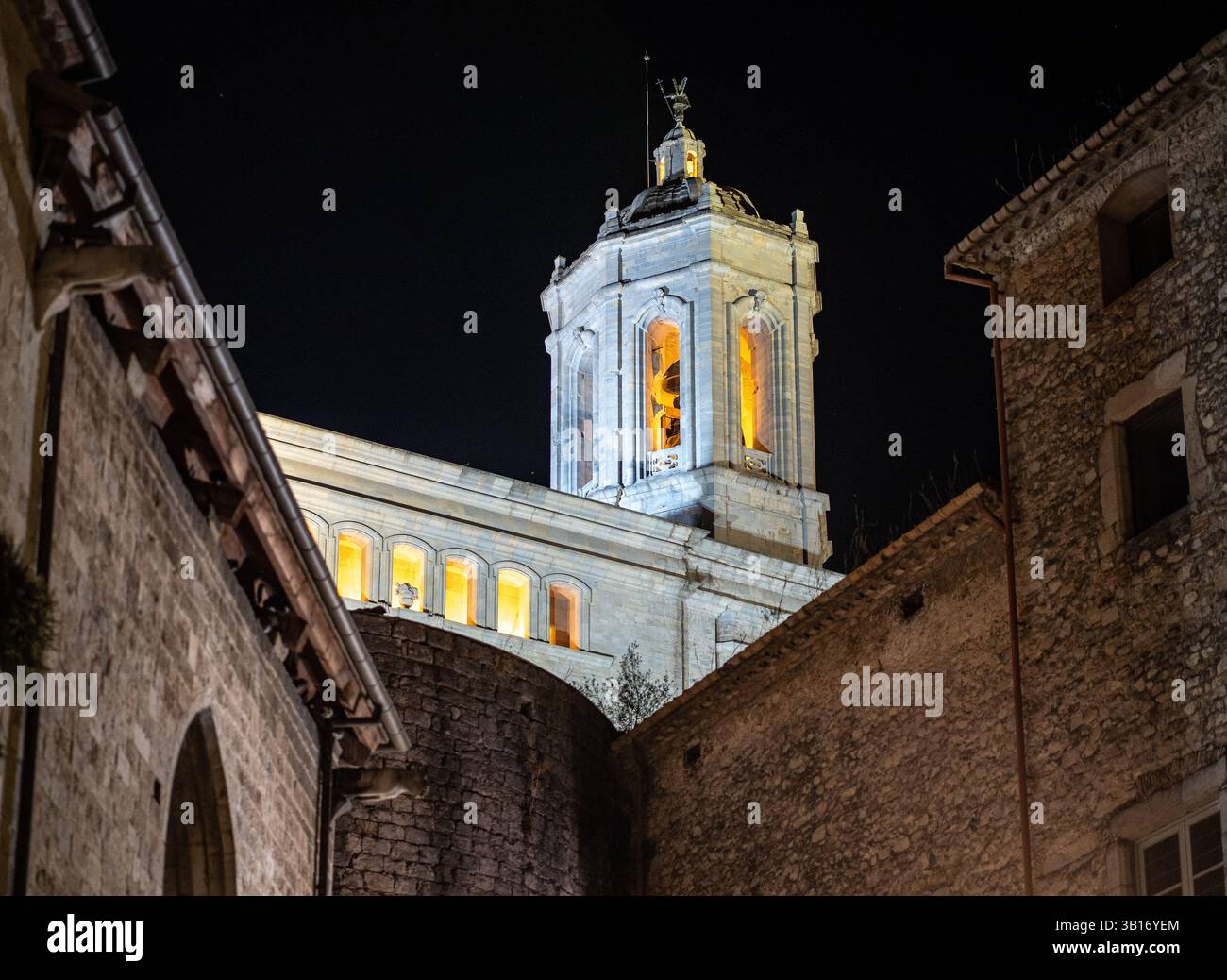 Nighttime view historic stone hi-res stock photography and images - Alamy