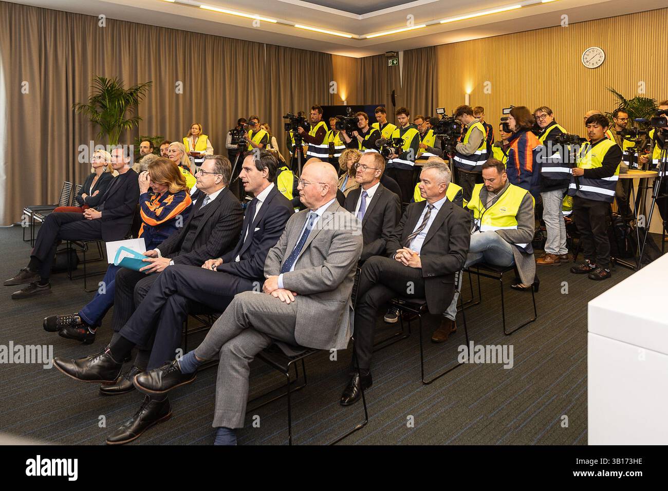 Gent, Belgium. 25th Apr, 2025. Prime Minister Bart De Wever, European ...