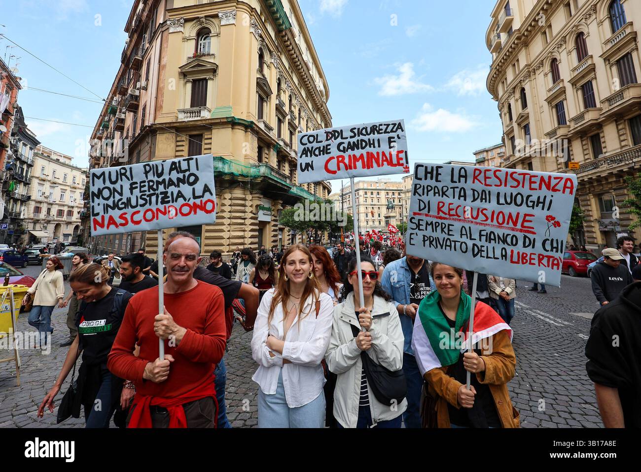 Naples, Italy, 25 April 2025. People during the demonstration to ...