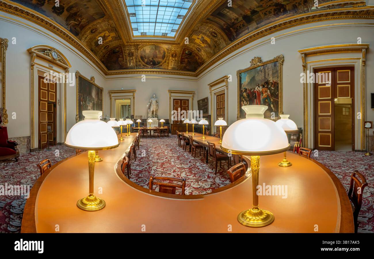Paris, France - 04 24 2025: Panoramic view of the Conference room of ...