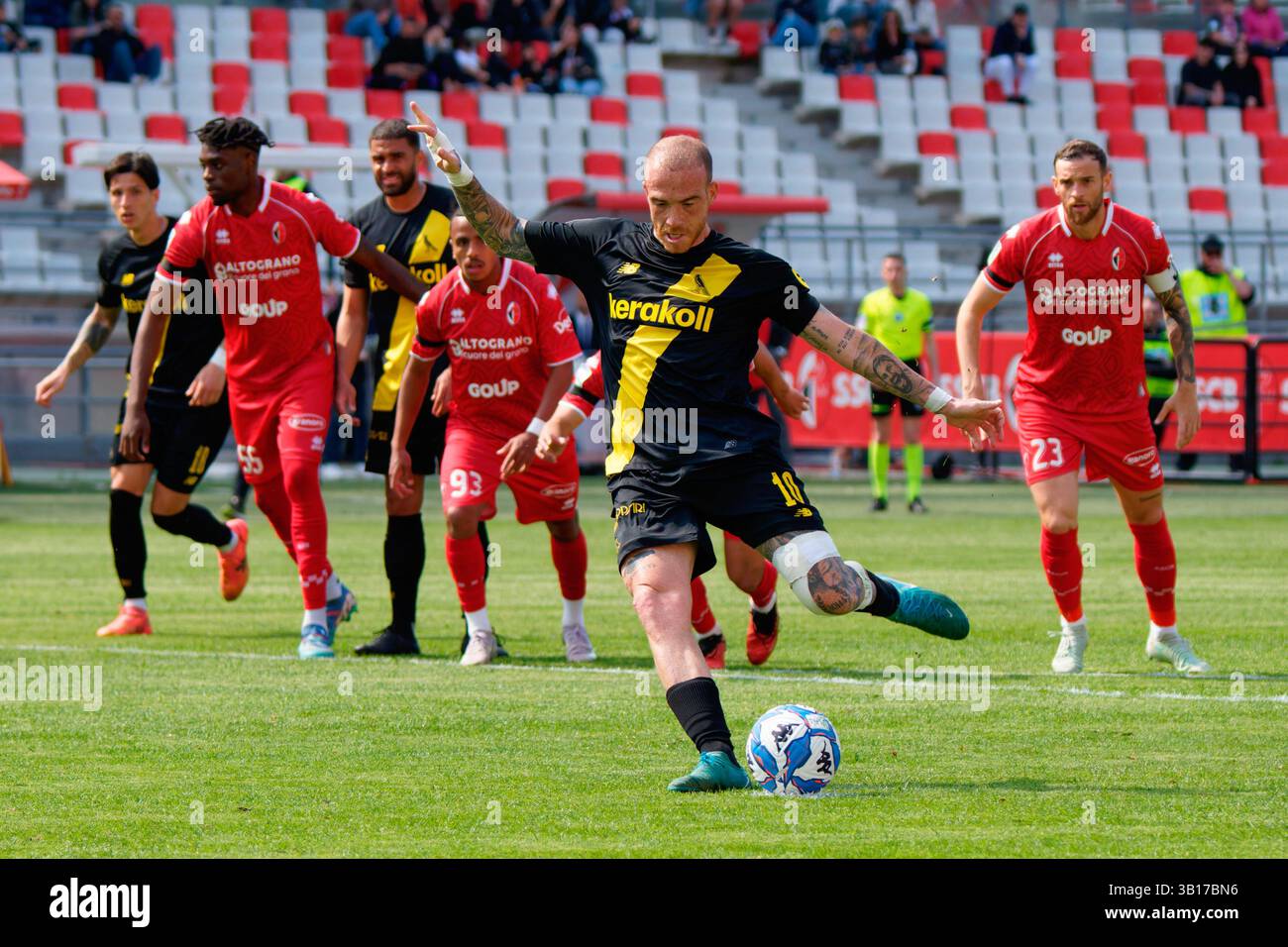 Bari, Italy. 25th Apr, 2025. Antonio Palumbo of Modena FC 1912 score ...