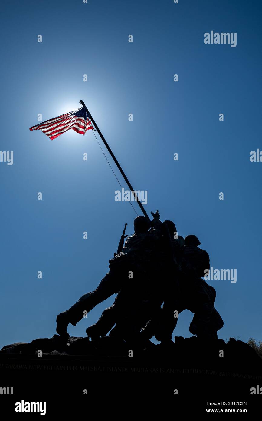 ARLINGTON, United States — The Marine Corps War Memorial (also known as ...