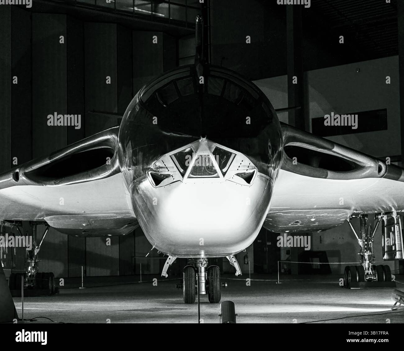 Dramatic black and white view of an RAF Vickers Valiant V-bomber ...