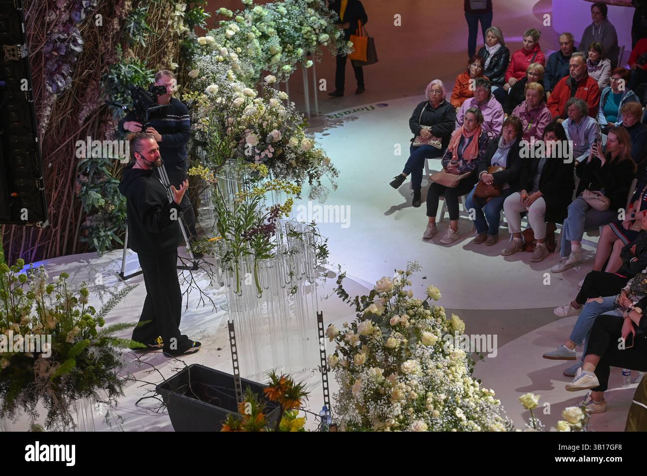 Florist show by Slovak florist Robert Bartolen, author of the main ...
