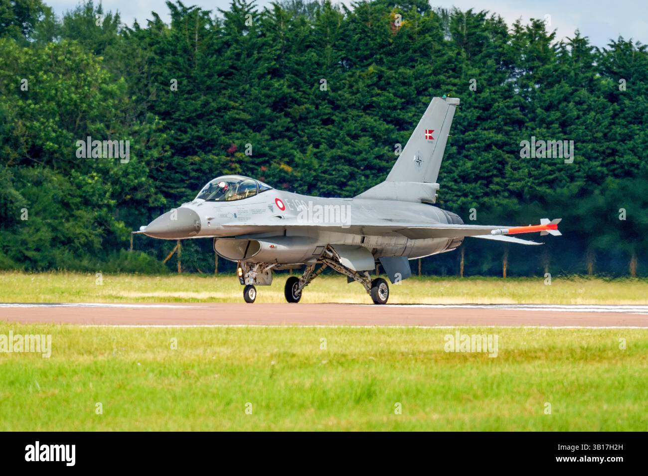 A series of photos of the Royal Danish Air Force F-16 Fighting Falcon ...
