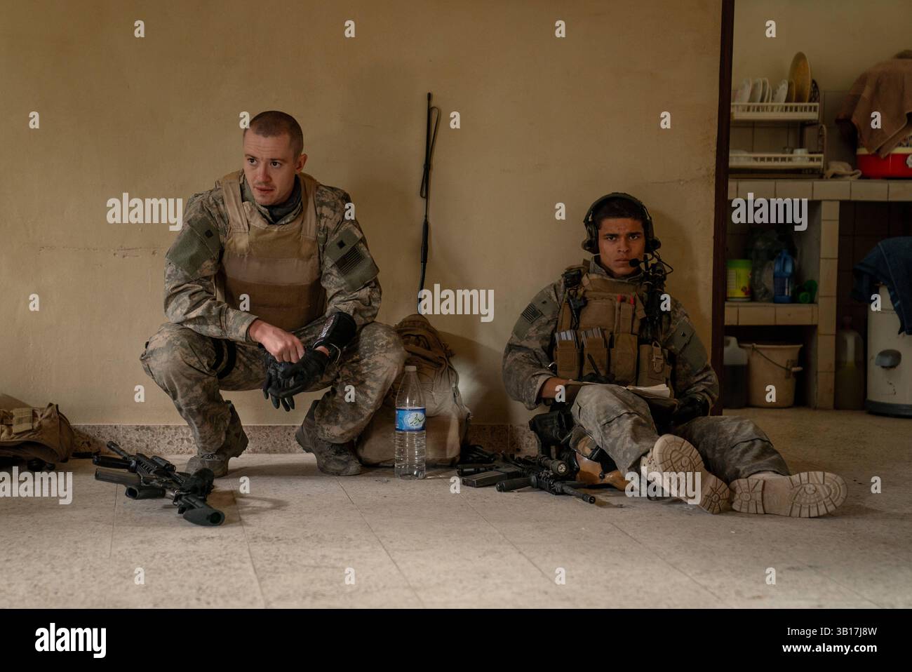 Joseph Quinn, D’Pharaoh Woon-A-Tai, "Warfare" (2025 Stock Photo - Alamy