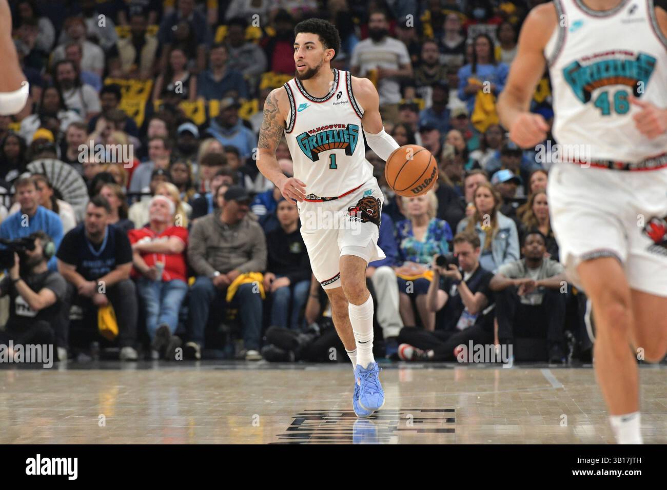 Memphis Grizzlies guard Scotty Pippen Jr. (1) brings the ball up court ...