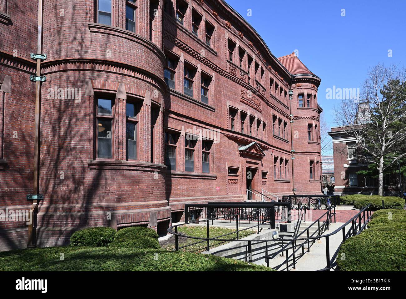 CAMBRIDGE, MASSACHUSETTS - 1 APR 2025: Grossman Library on the campus ...