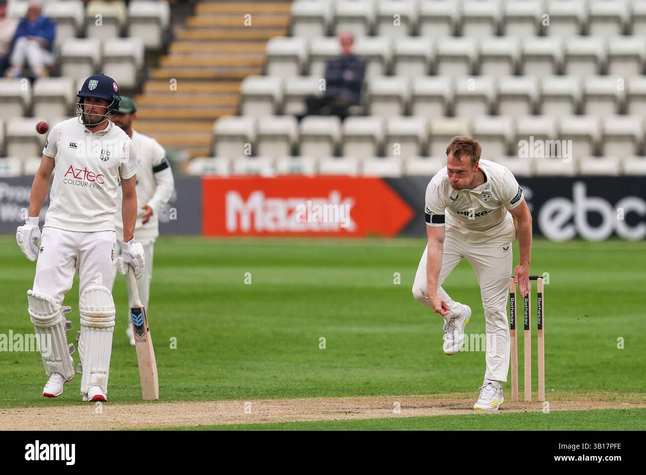 Worcestershire, UK. 25th Apr, 2025. #6, Matthew Waite of Worcestershire ...