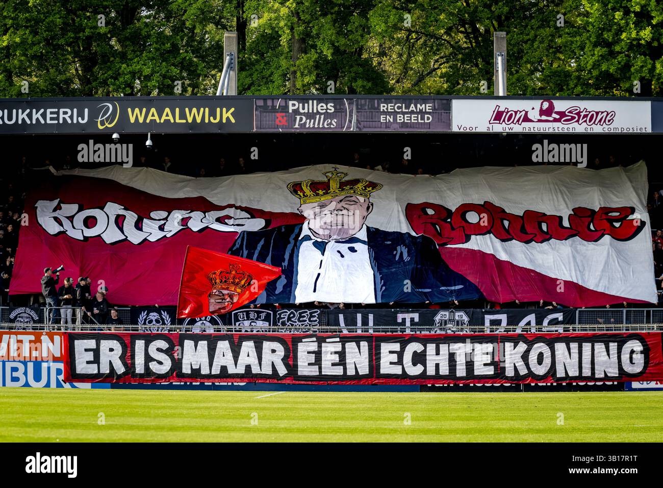 WAALWIJK, Netherlands. 25th Apr, 2025. SPO, Mandemakers Stadium, Dutch eredivisie, season 2024/ ...